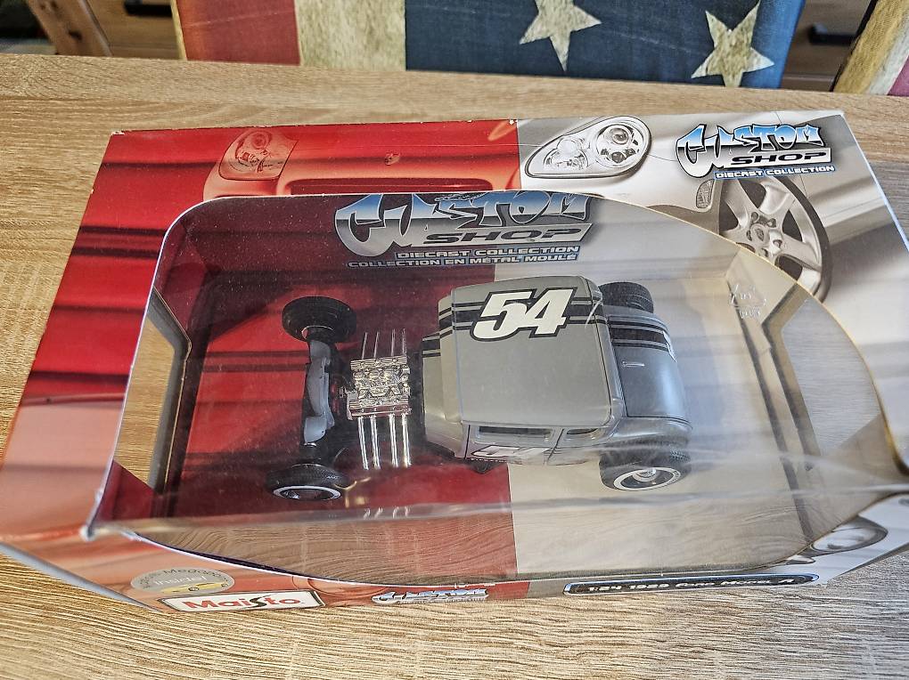 29'Ford Hot Rod Model A 1:24 Neuwertig im Kanton St. Gallen - tutti.ch