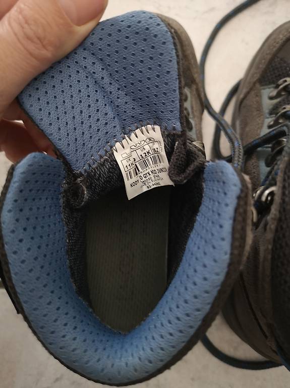 Lowa gore-tex Wanderschuhe gr. 29 im Kanton St. Gallen - tutti.ch