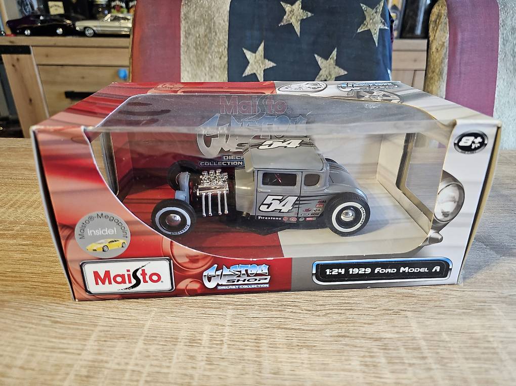 29'Ford Hot Rod Model A 1:24 Neuwertig im Kanton St. Gallen - tutti.ch