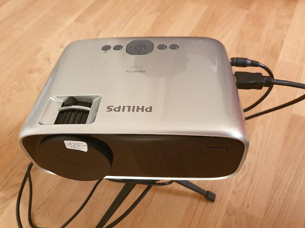 Beamer Philips Neopix Easy im Kanton Zürich - tutti.ch