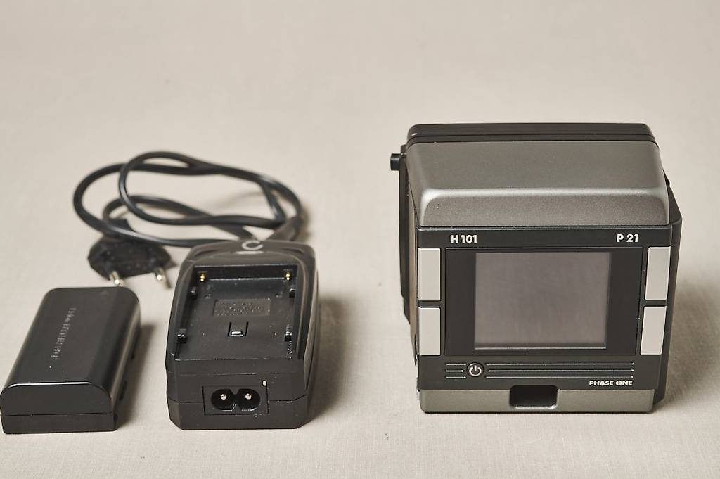 Phase One P21 digitales Rückteil für Hasselblad H im Kanton Zürich ...