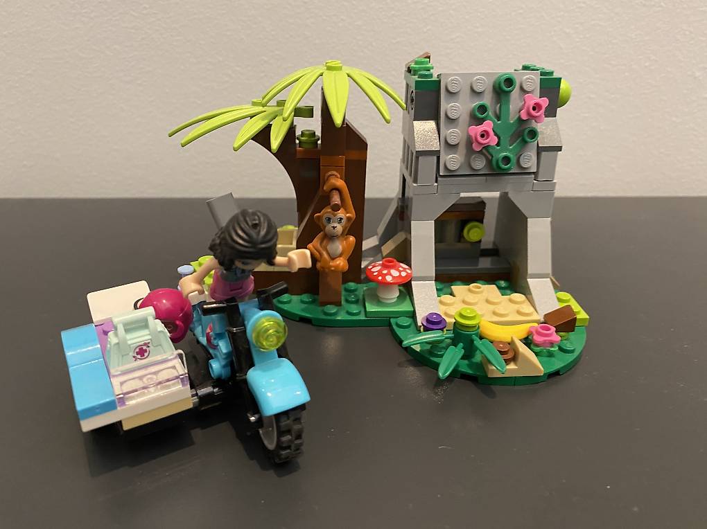 Lego Friends - Erste Hilfe Dschungel-Bike (41032) im Kanton Zürich ...