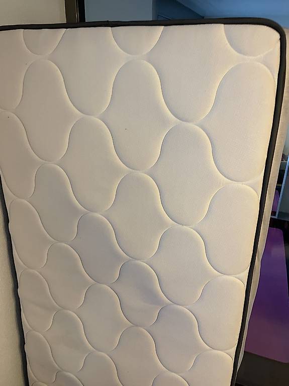 2 neuwertige Matratzen im Kanton Zürich - tutti.ch