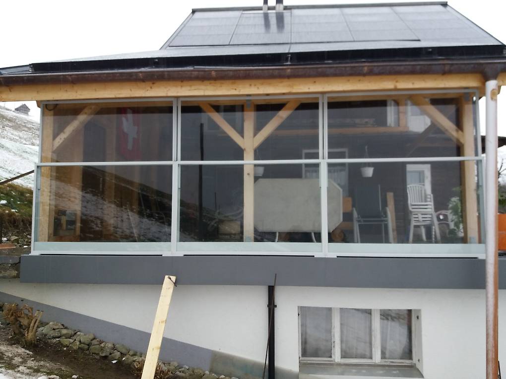 Schutzwand + Geländer mit Windschott wind-stop ab 625Fr/lm im Kanton ...