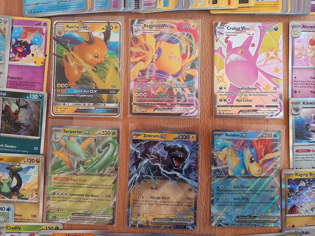 100 Pokemon karten mit Crobat Vmax im Kanton Zürich - tutti.ch