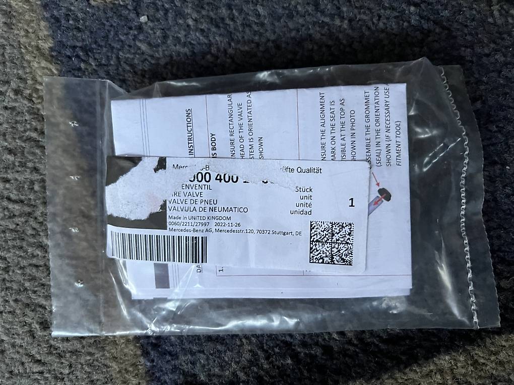 Mercedes (NEU) Reifenventil A0004001300 im Kanton Zürich - tutti.ch