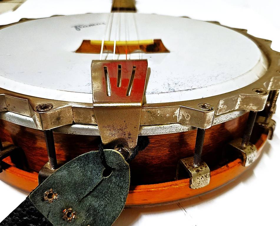 Tenor-Banjo Framus Rarität(mit Holzrahmen) gut spielbare Occ im Kanton ...