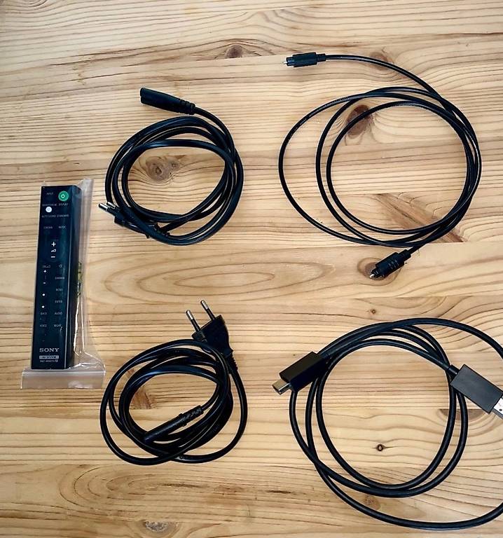 Sony HT G700 Black Soundbar mit Subwoofer Top Zustand im Kanton Bern ...