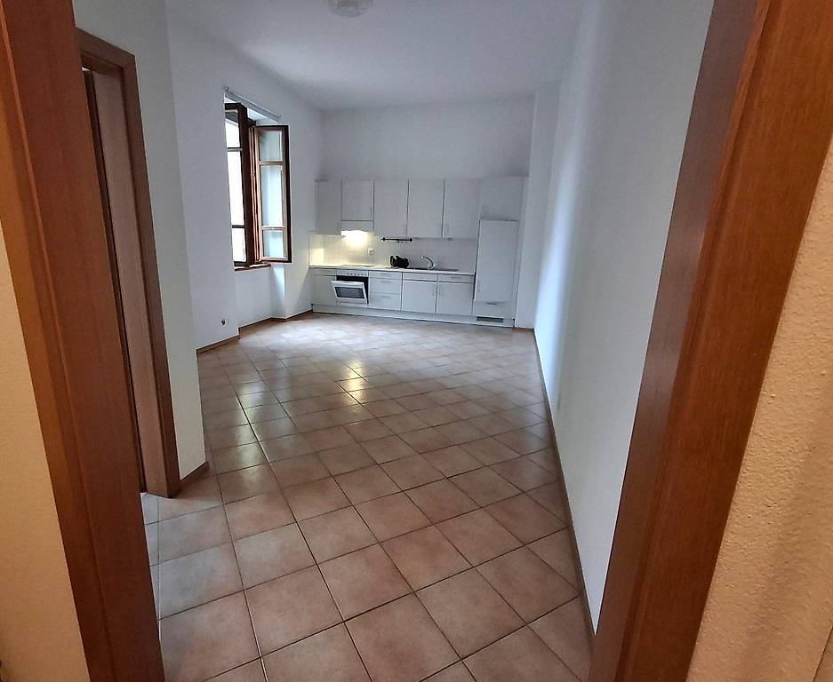 CHIASSO APPARTAMENTO 1.5 LOCALI PRIMA PIGIONE GRATUITA im Kanton Tessin ...