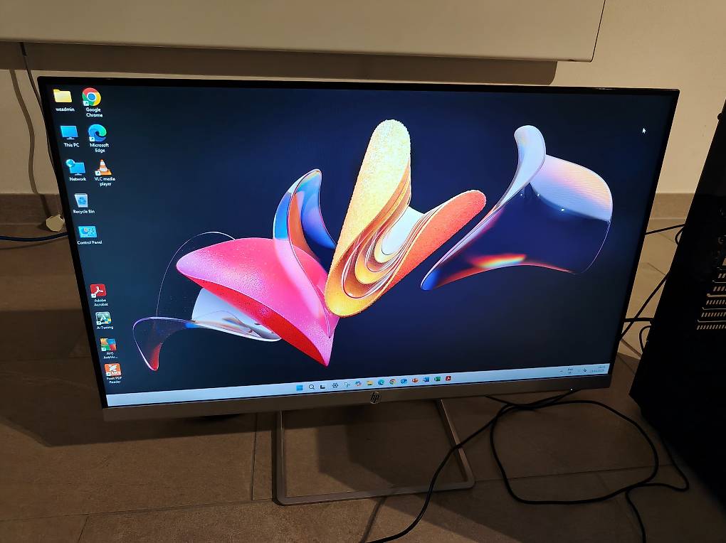 Monitor HP Full HD 27 pollici im Kanton Tessin - tutti.ch