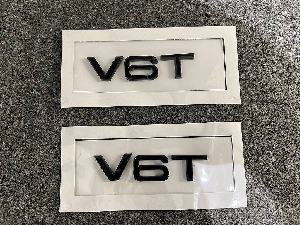 Audi V6T Emblem/e Schriftzug schwarz Glanz im Kanton Aargau - tutti.ch