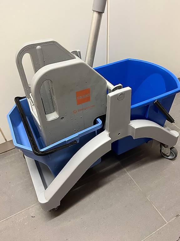 Taski Reinigungswagen im Kanton Zürich - tutti.ch