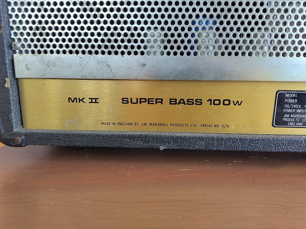 Marshall JCM800 Bass Amp Head im Kanton Zürich - tutti.ch