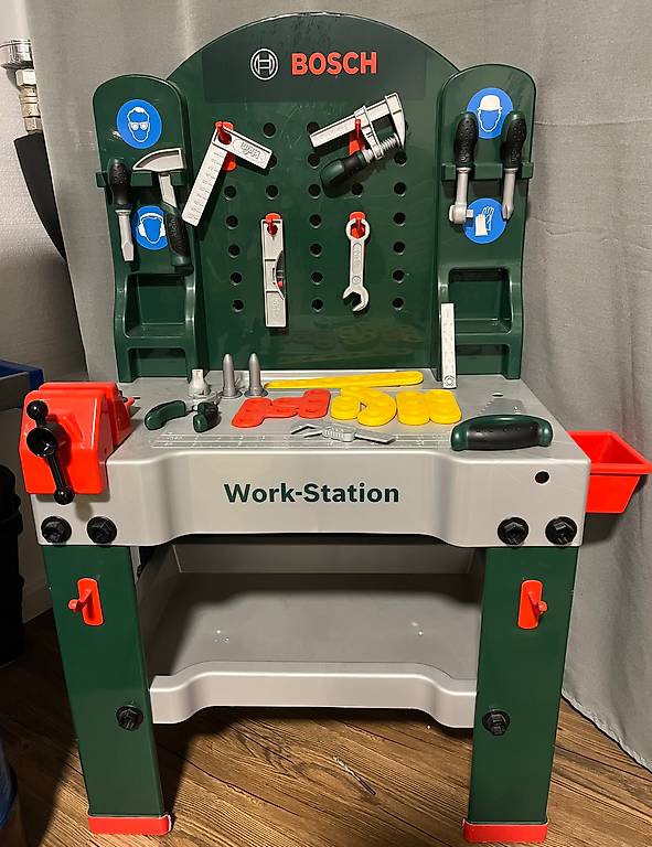 Theo Klein 8580 BOSCH Work-Station Werkbank für Kinder mit W im Kanton ...