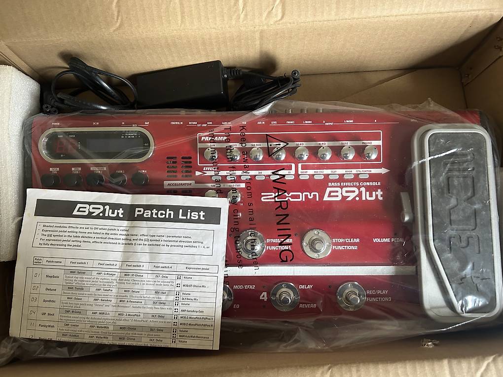 Zoom B9.1ut Bass Effect console im Kanton Tessin - tutti.ch