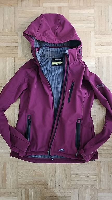 Wander Softshell Jacke Marke Trespass Gr. L im Kanton St. Gallen - tutti.ch
