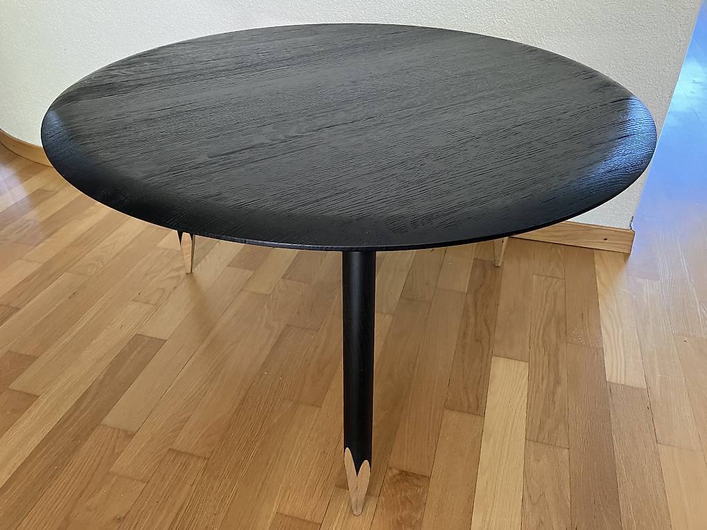 Designertisch Hoof Table SW2 & TRADITION ø90cm schwarz im Kanton Aargau ...