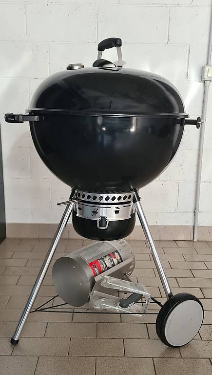 WEBER MASTER-TOUCH GBS 57 cm COME NUOVO im Kanton Tessin - tutti.ch