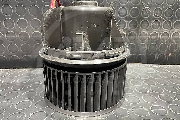 AV6N-18456-AA Gebläsemotor Lüfter Ford Kuga im Kanton Luzern - tutti.ch