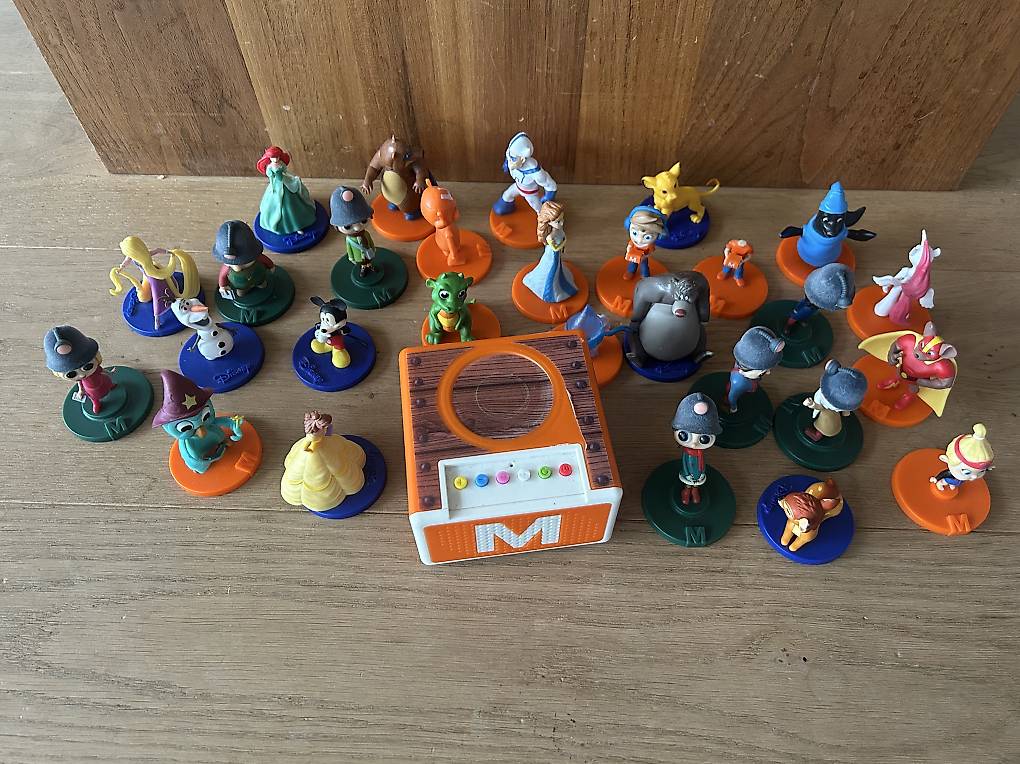 Migros Story Box- Wichtel /Superhelden / Disney im Kanton Luzern - tutti.ch