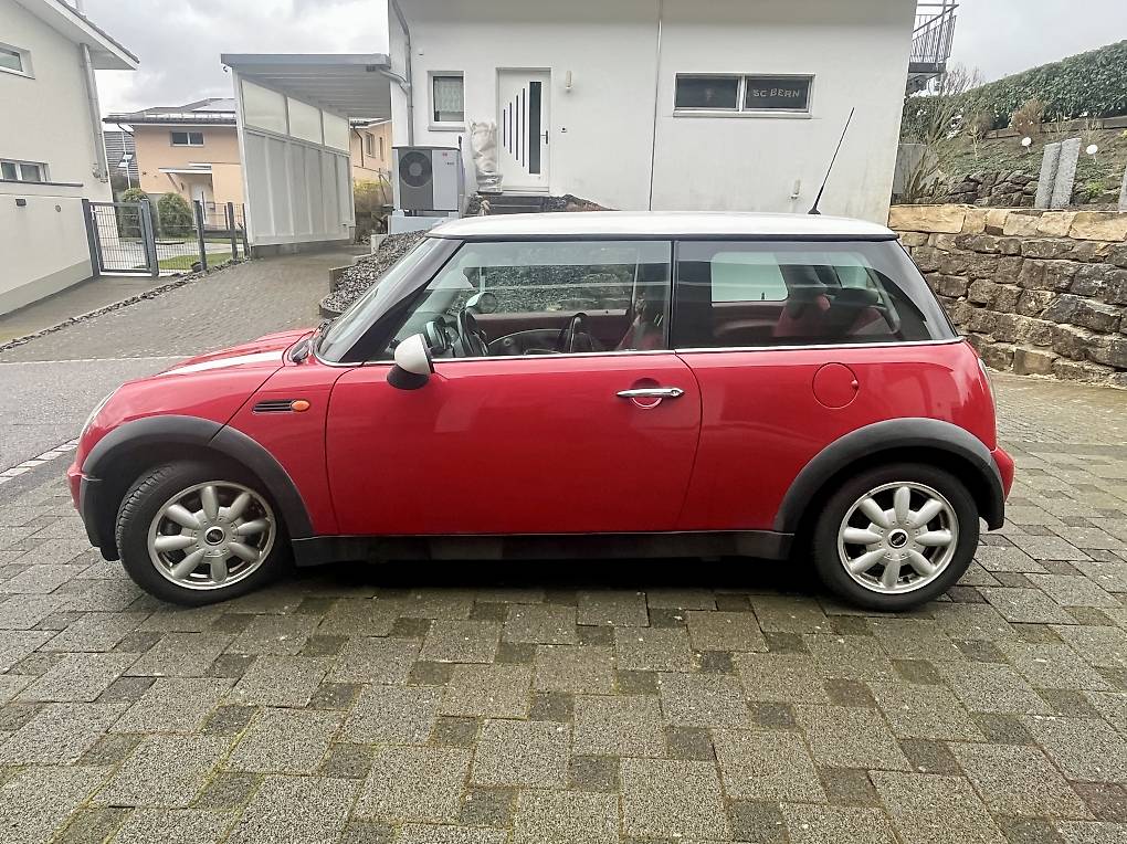 Mini Cooper R50 2001 im Kanton Solothurn - tutti.ch