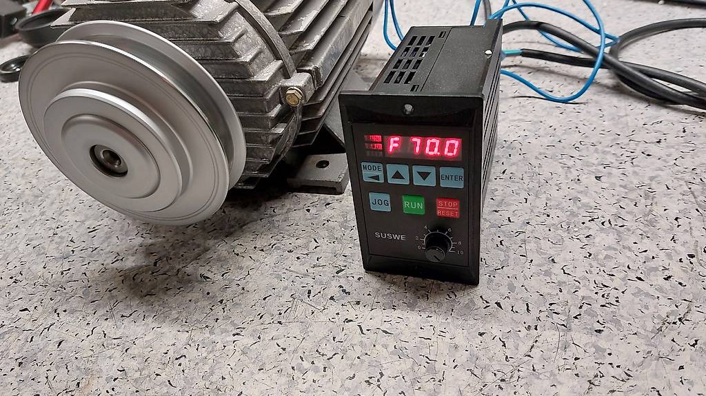 Frequenzumrichter 0,75-1,5kW 1 Phase 230V~ Frequenzumformer im Kanton ...