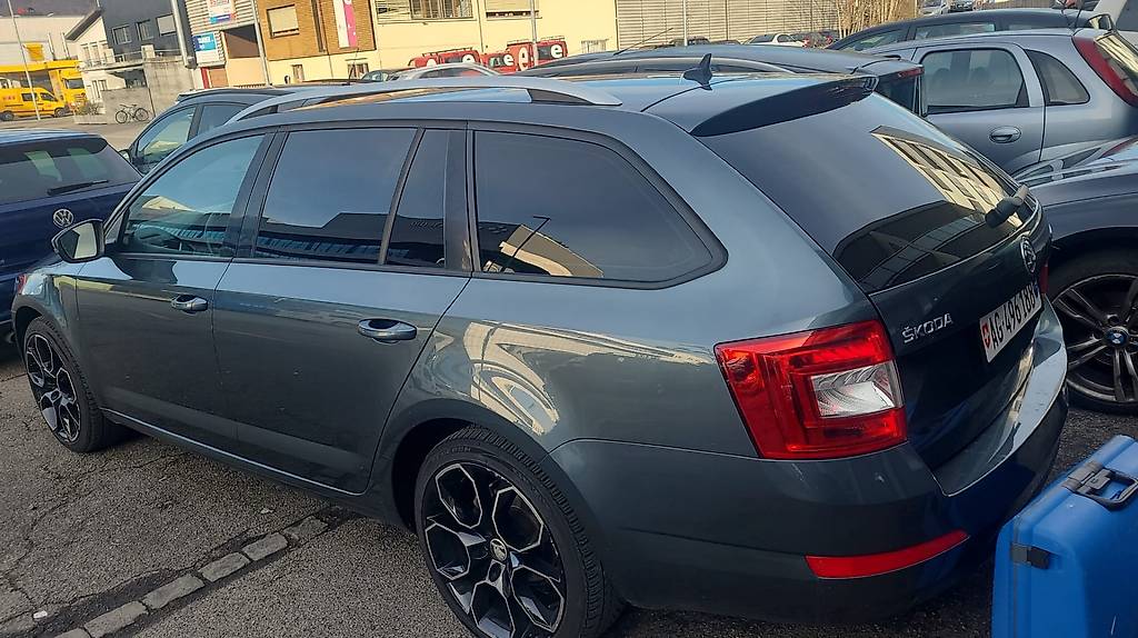 Bolt Uber Fahrzeug verfügbar Chauffeur Geld verdienen im Kanton Aargau ...