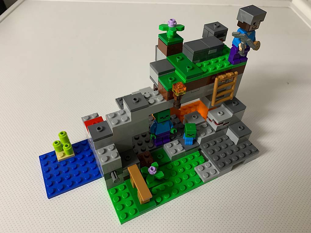 LEGO MINECRAFT SET 21141 THE ZOMBIE CAVE im Kanton Basel-Landschaft ...