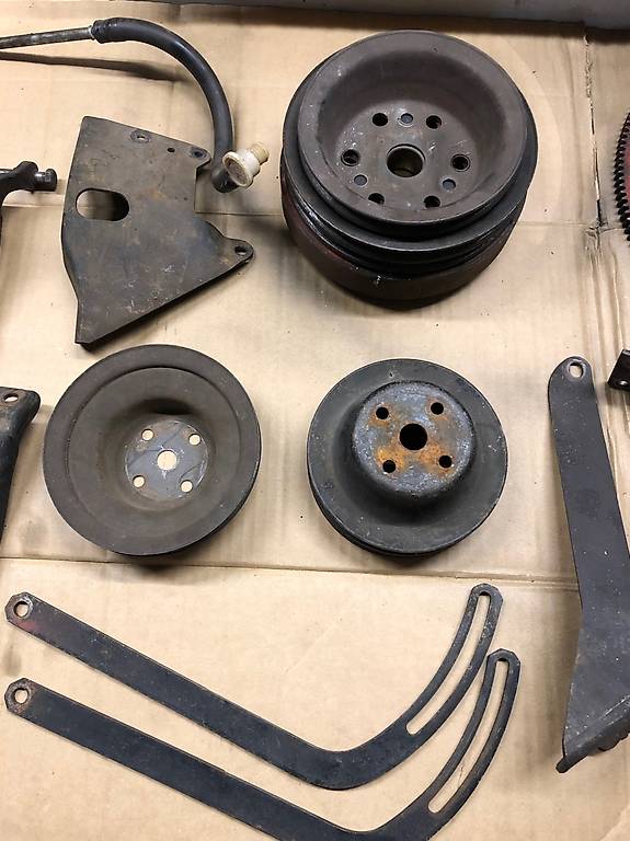 Chevrolet Engine SB 350 LT1 Brackets&Pulleys im Kanton Bern - tutti.ch