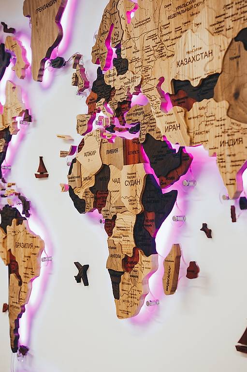 3D-Weltkarte aus Massivholz mit LED-Beleuchtung im Kanton Bern - tutti.ch