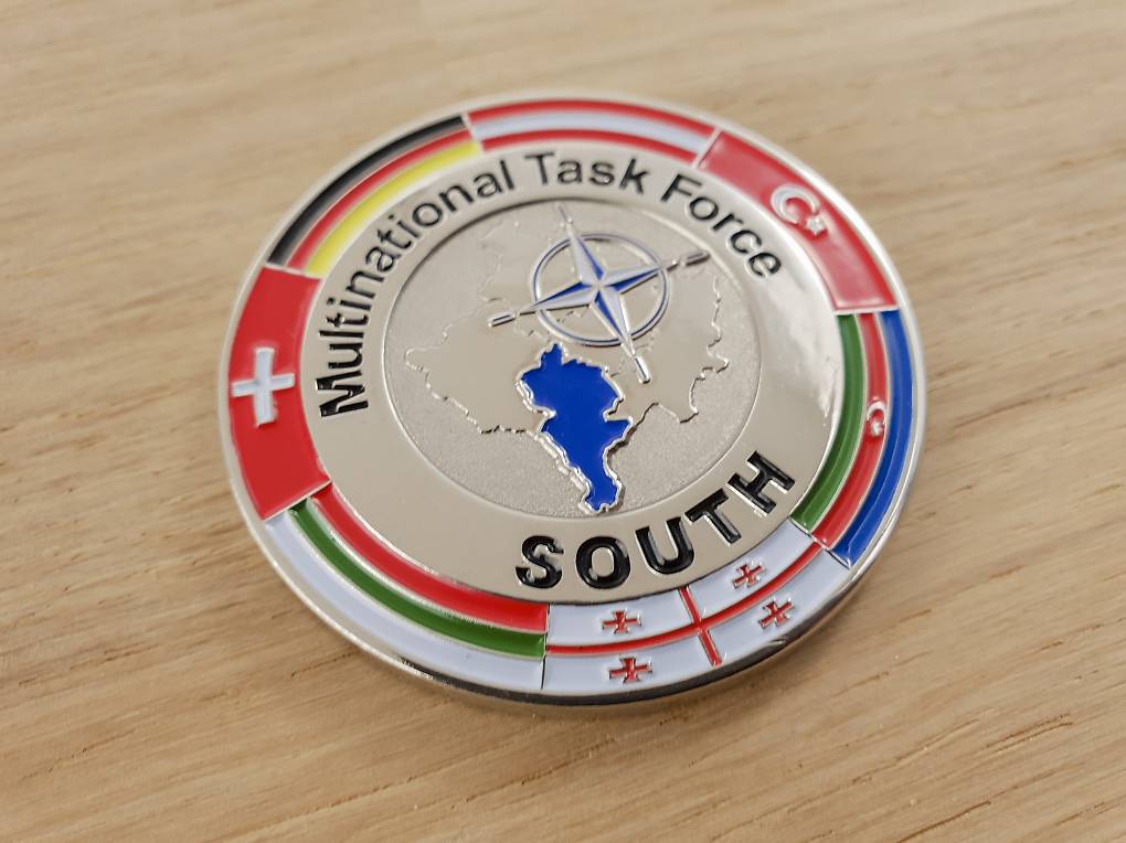 Medaille Coin Multinational Task Force SOUTH KFOR NATO Armee im Kanton ...