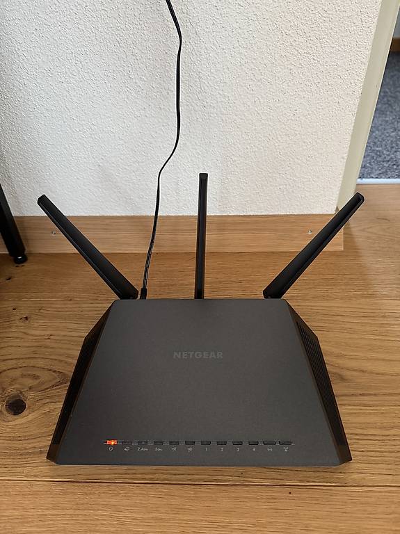 Netgear R7000 Nighthawk WLAN Router im Kanton Zürich - tutti.ch