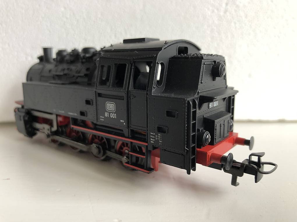 Märklin H0 Tenderlok BR 81 001 der DB mit FX Digital Decoder im Kanton ...