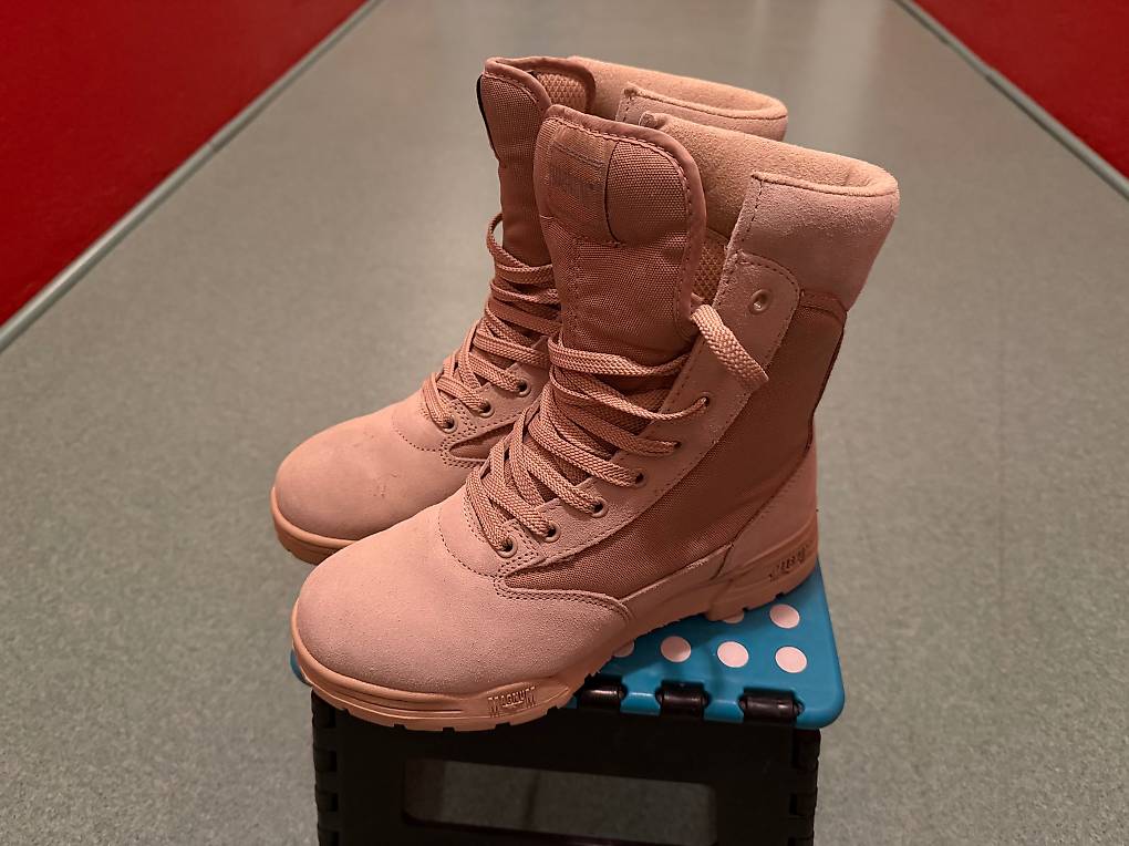 HI - TECH Classic Boot Magnum desert - Essential Equipment im Kanton ...
