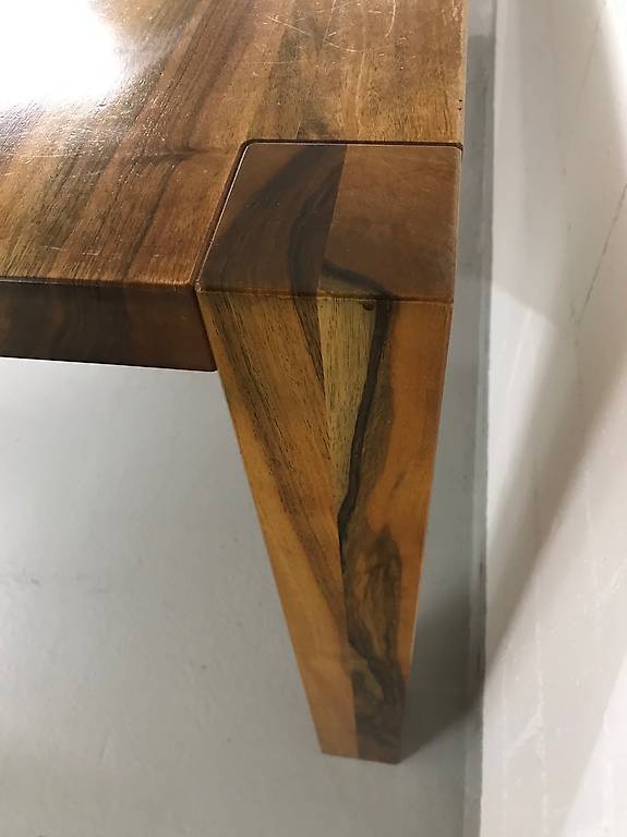 Esstisch Holz Nussbaum massiv traumhaft Maserung NP 5500.- im Kanton ...