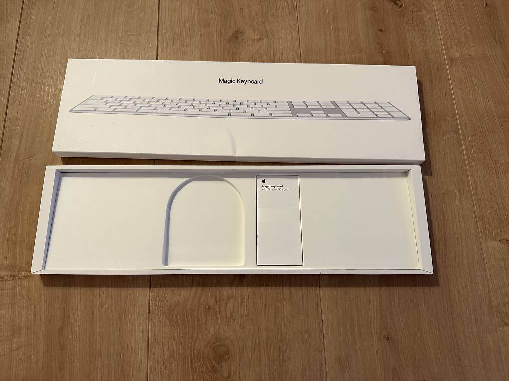 Apple Magic Keyboard Tastatur mit Ziffernblock - CH Layout im Kanton ...
