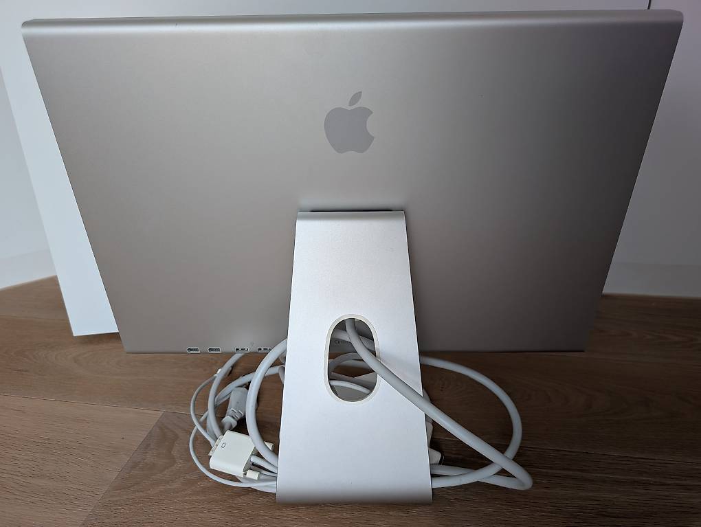 Apple Monitor A1082 im Kanton Luzern - tutti.ch