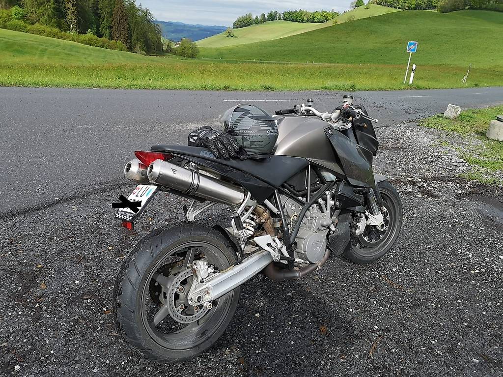 KTM Auspuff /Sil Motor Megapipe Ktm 990 div. Modelle im Kanton Luzern ...