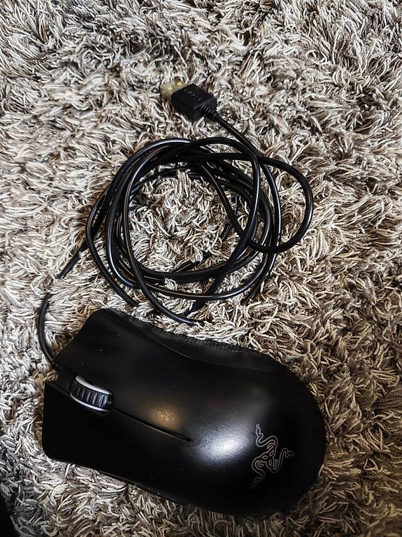 Razer Deathadder Essential Gaming Mouse im Kanton Aargau - tutti.ch