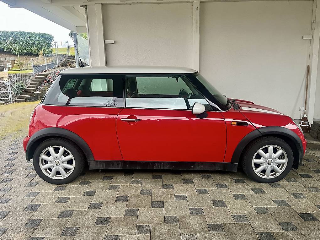 Mini Cooper R50 2001 im Kanton Solothurn - tutti.ch