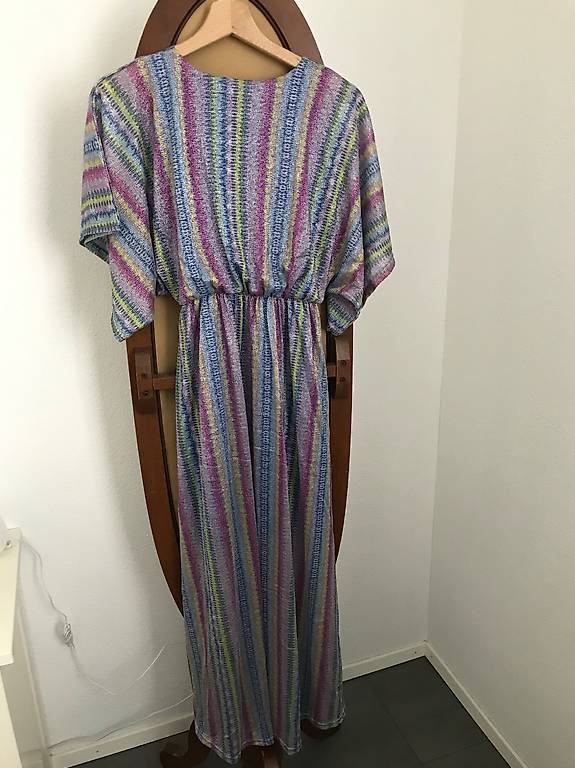 Robe longue Pretty Wire jamais portée im Kanton Luzern - tutti.ch