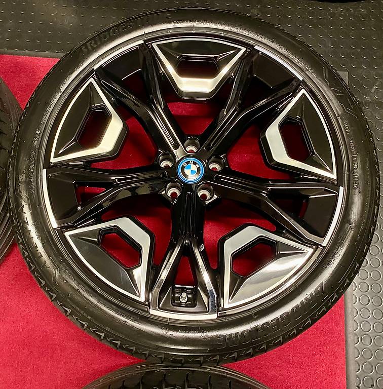 BMW iX 20 iX20 22 Zoll Felgen Sommerräder NEU im Kanton Zürich - tutti.ch