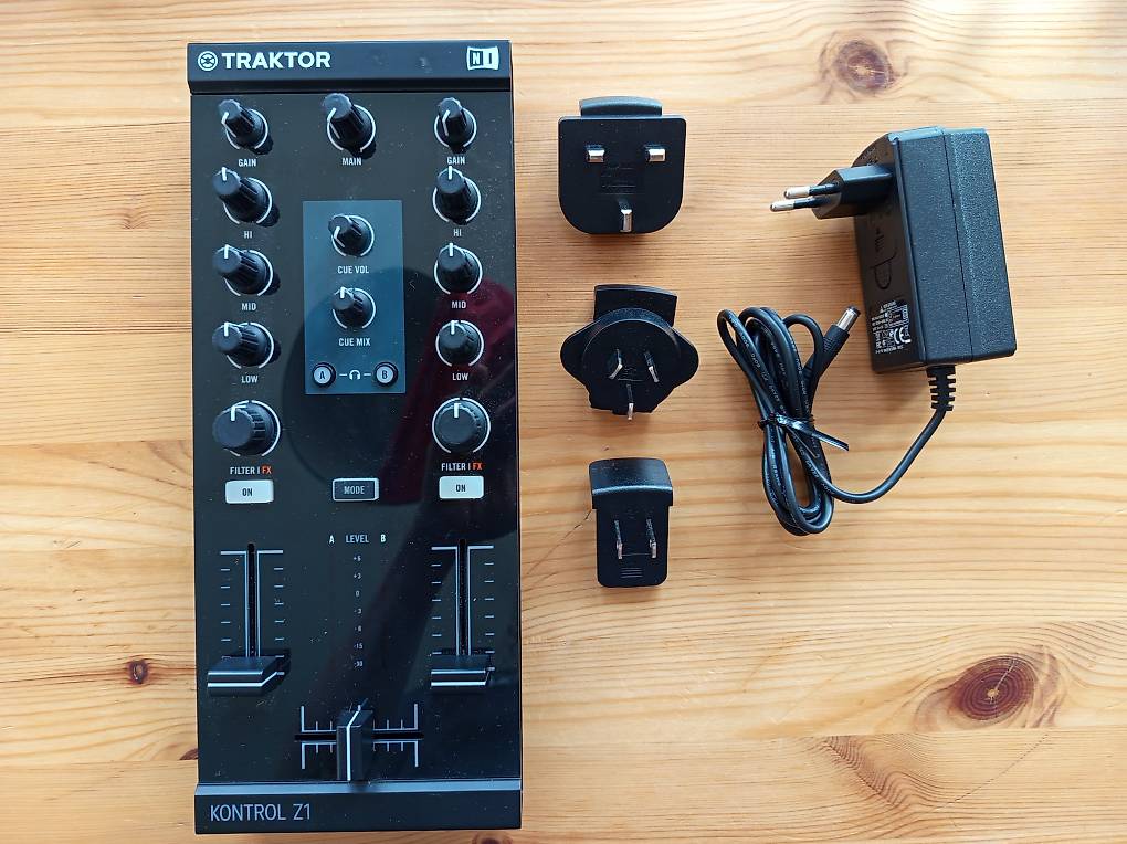 Traktor Z1 MKI DJ/Midi controller im Kanton Zürich - tutti.ch