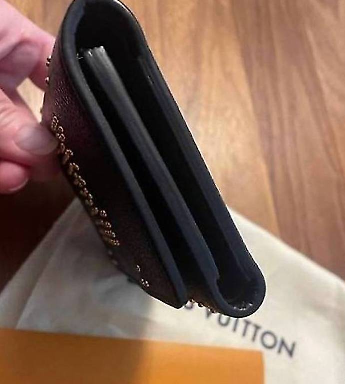 Louis Vuitton Victorine Portemonnaie Noir im Kanton Zug - tutti.ch