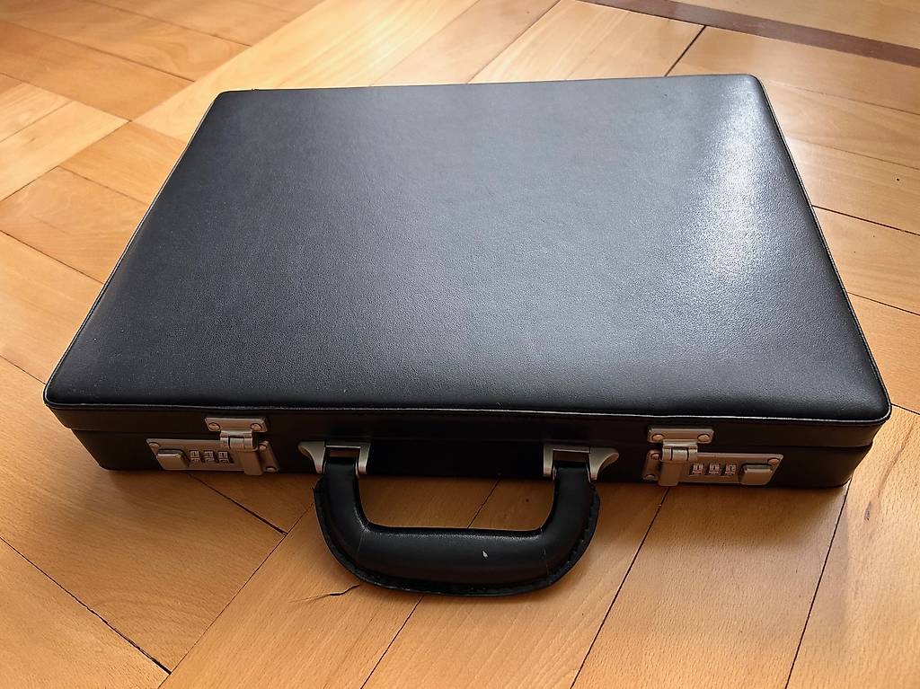 Leder Rommel Akten Koffer Traggriff Zahlenschloss Topp im Kanton St ...