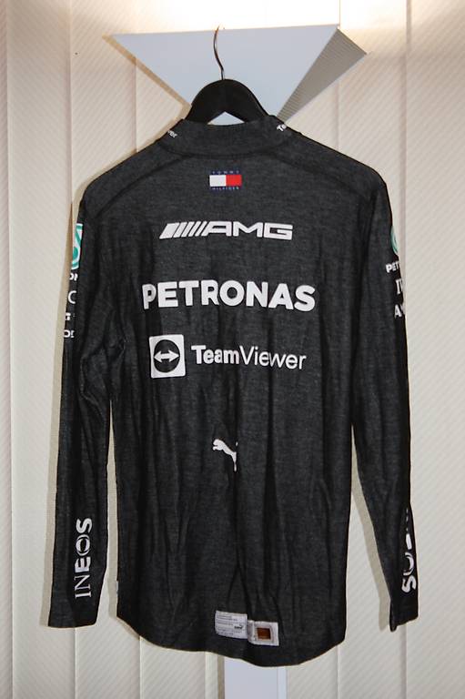 F1 original RACE LEWIS HAMILTON NOMEX 2022 signiert. im Kanton Bern ...