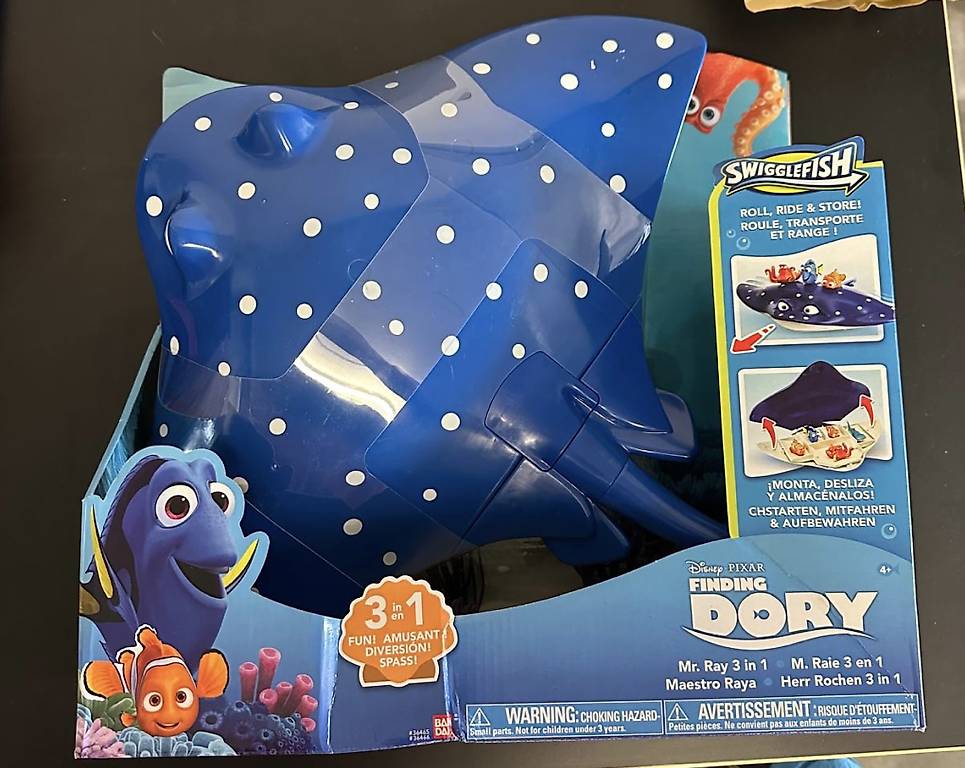 Bandai Finding Dory Swiggle Fisch Herr Rochen Playset 3-in-1 im Kanton ...