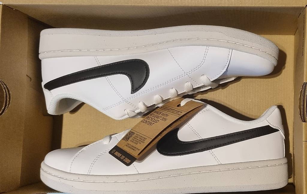 Nike Court Royale 2 im Kanton Uri - tutti.ch