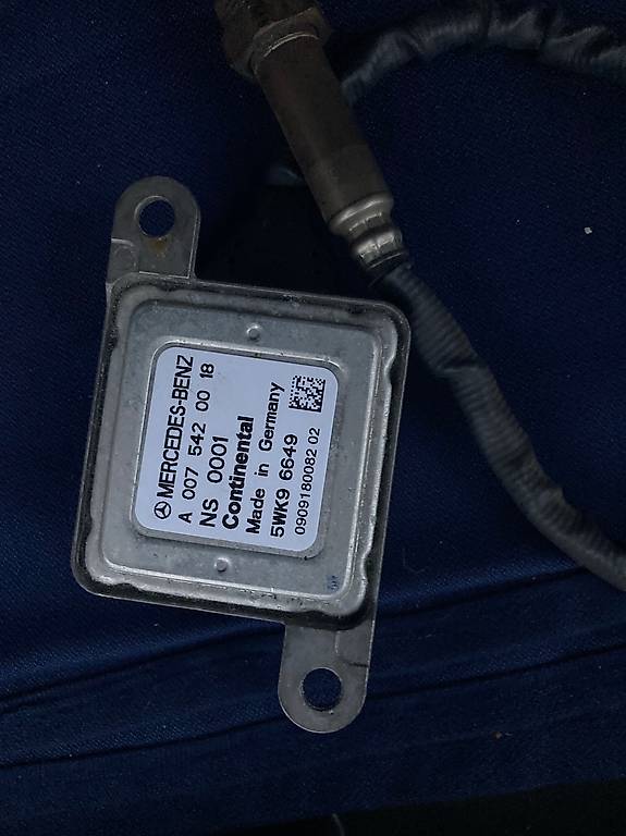 NOX Sensor A007 542 0018 für Mercedes Benz im Kanton Luzern - tutti.ch