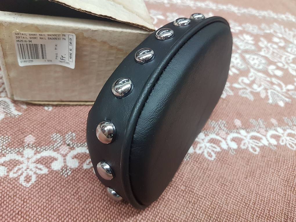 Harley-Davidson Heritage Softail Short Rail Backrest Pad im Kanton ...